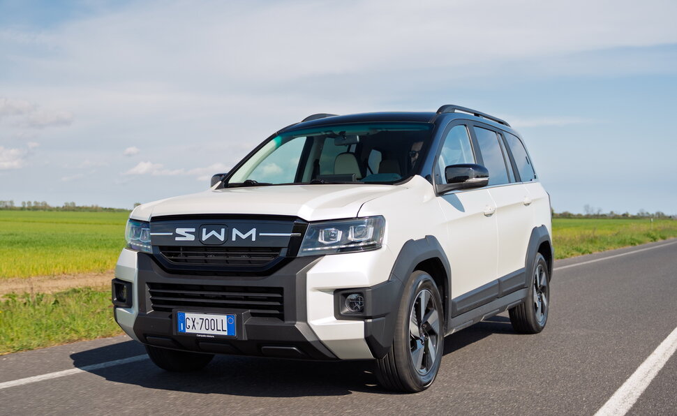 SWM G03F prova, scheda tecnica, recensioni, opinioni e dimensioni 1.5 Super Hybrid CVT 7 posti ...