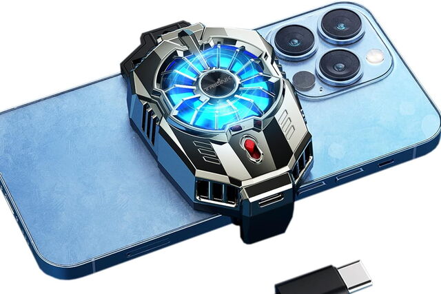 Telefono in auto: come evitare che diventi bollente - alVolante.it