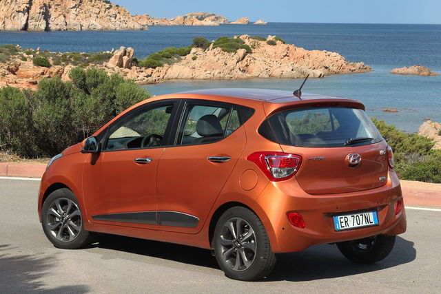 Hyundai i10 prova, scheda tecnica, opinioni e dimensioni 1.0 Comfort
