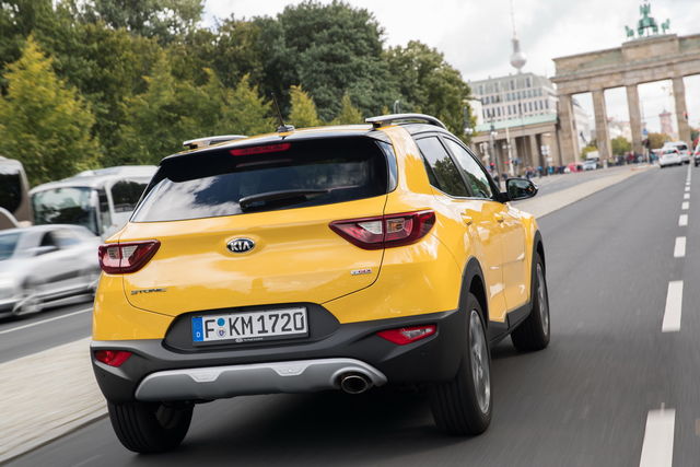 Kia Stonic prova, scheda tecnica, recensioni, opinioni e dimensioni 1.0 T-GDI 120 CV Energy ...