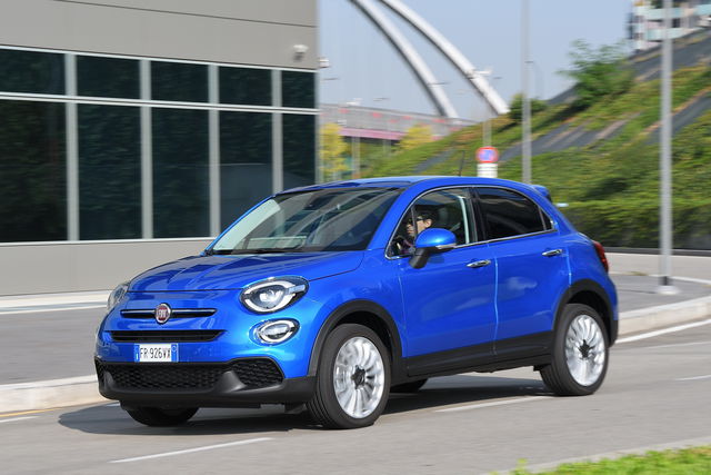 Prova Fiat 500X scheda tecnica opinioni e dimensioni 1.0 T3 120 CV Urban