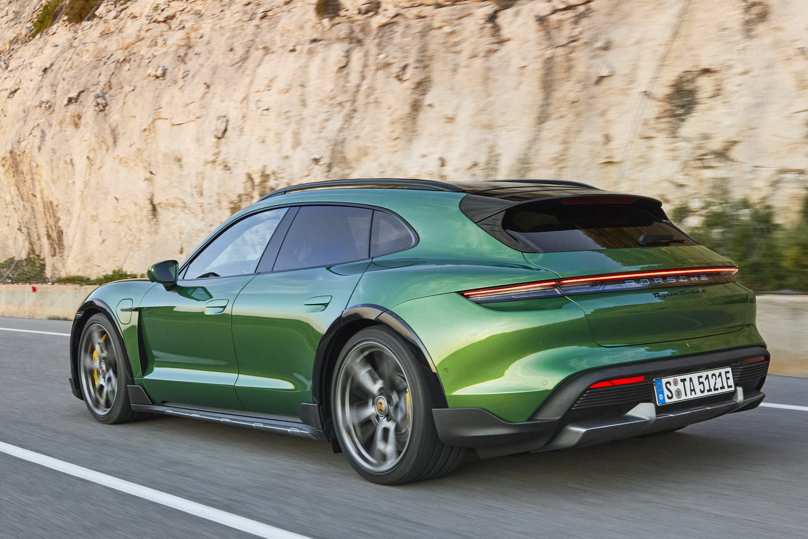Taycan porsche pris store
