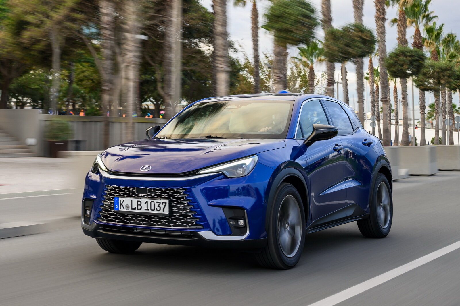 Le 10 suv e crossover che consumano meno - alVolante.it